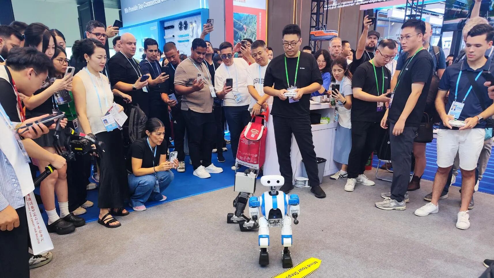 HighTorque Robotics Makes Debut at Canton Fair: Robotic Products Draw ...